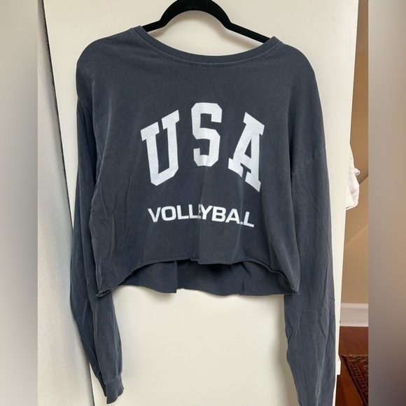 Comfort Colors | Tops | Comfort Colors Cropped Usa Vball Long Sleeve ...